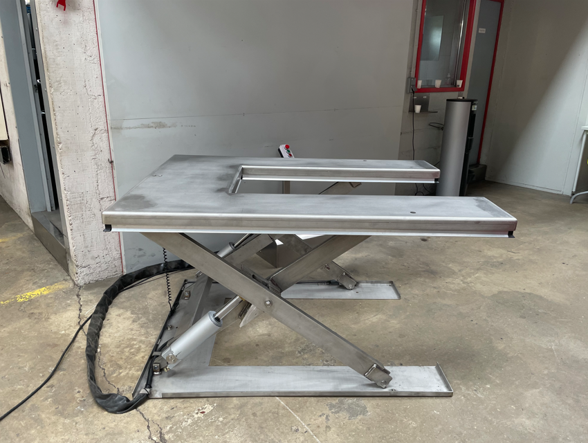 Table élévatrice inox 1500 kg plateau en U - Levage électrique ...